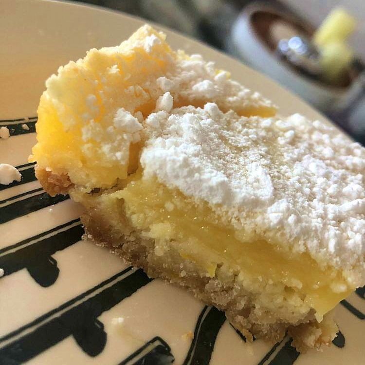 Lemony Cream Cheese Dessert Bars - Easy DIY Recipes