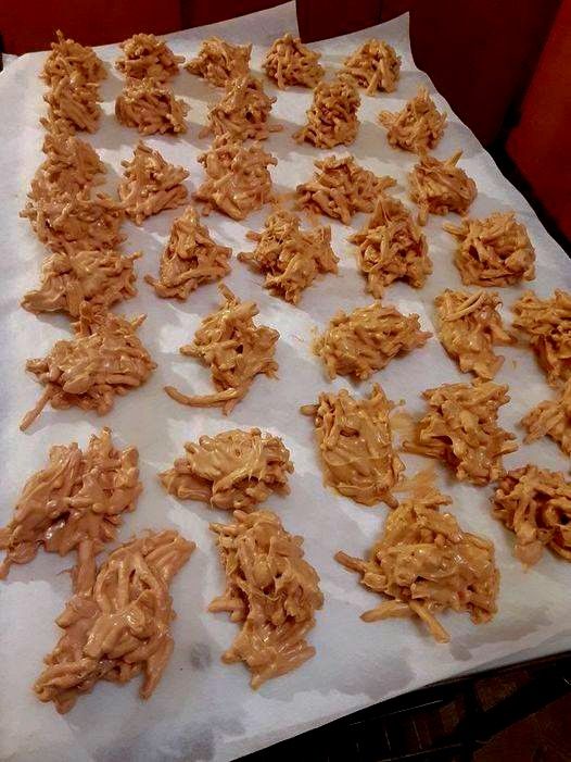No Bake Peanut Butter Haystacks - Easy DIY Recipes
