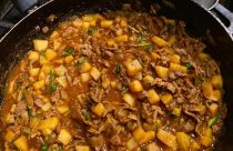 Salsa Quemada (Roasted Tomato and Tomatillo Salsa) - Easy DIY Recipes