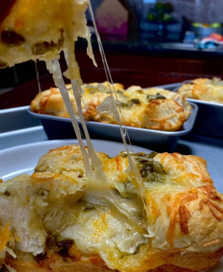 Green Chile Cheese Pull Apart Bread - Easy DIY Recipes