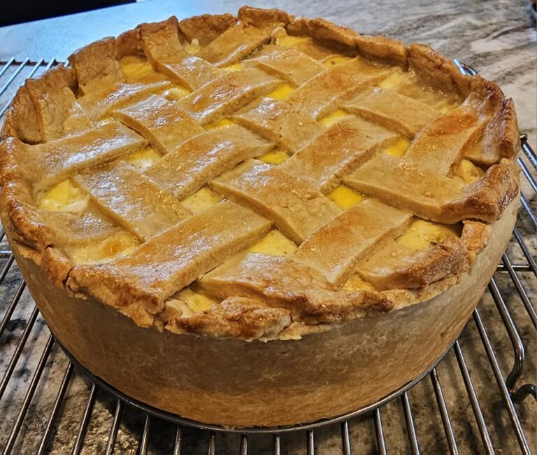 Pizzagaina (Pizza Rustica) - Easy DIY Recipes