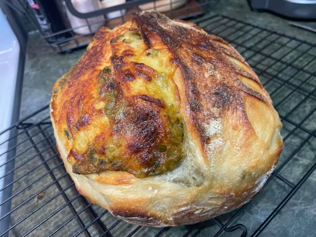 Hatch Green Chilies & Cheddar Cheese Bread - Easy DIY Recipes