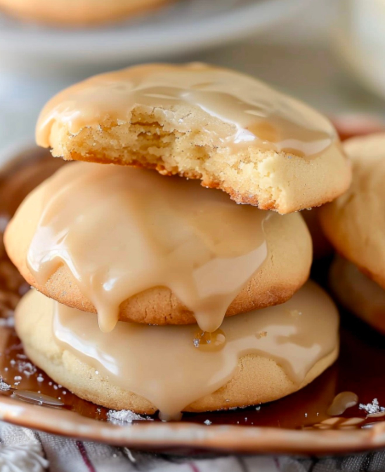 Maple Cookies with Maple Icing - Easy DIY Recipes