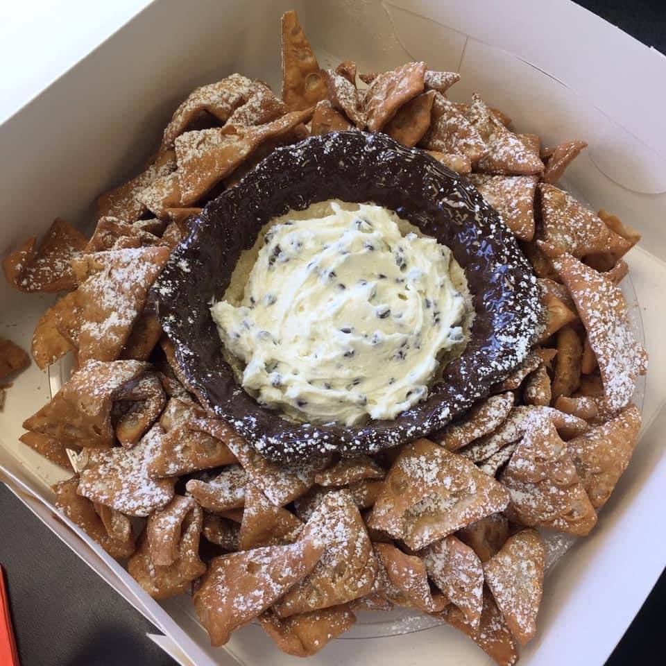Cannoli Nachos - Easy DIY Recipes