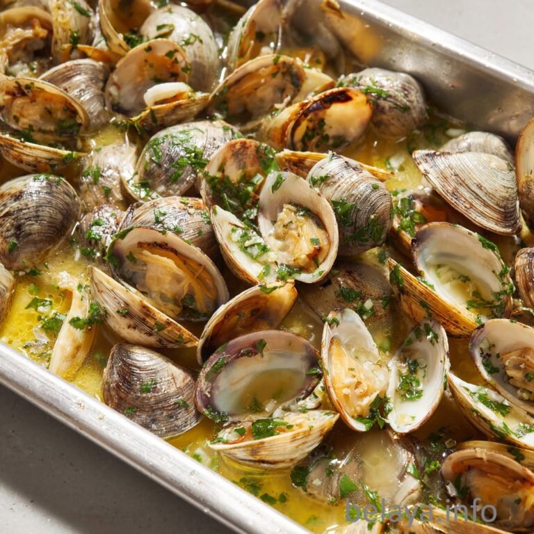 Grilled Clams With Lemon, Butter, Garlic And Parsley - Easy DIY Recipes