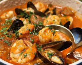 Daily Favorite Stuffed Cabbage Rolls on a Vegetable Bed - Easy DIY Recipes